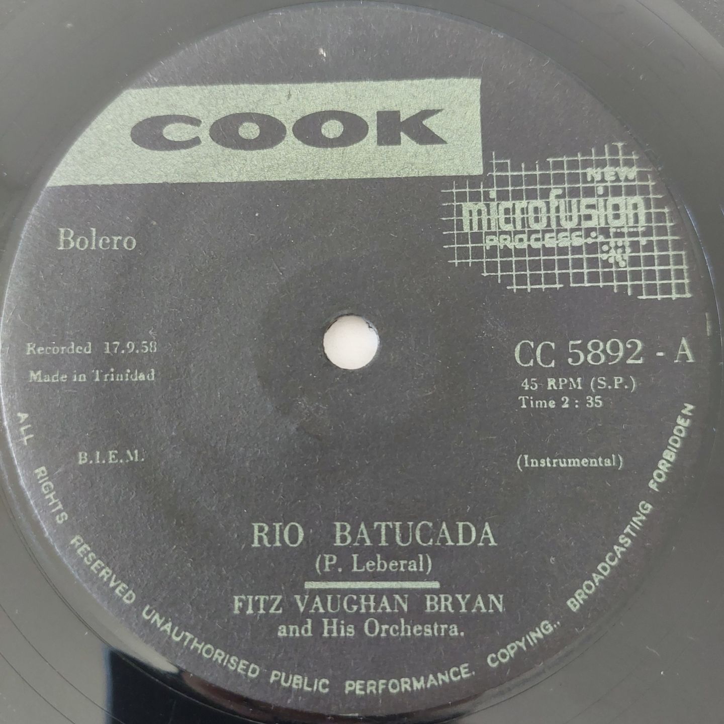 Fitz Vaughan Bryan And His Orchestra - Rio Batucada / Colonel Bogey ...
